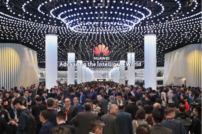 MWC2024 | 华为助力全球运营商，拥抱5G-A商用元年，引领智能世界_通信世界网