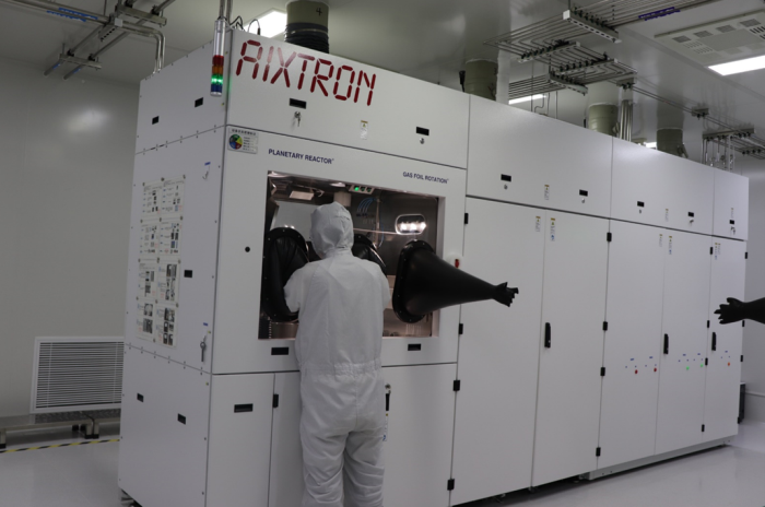 源杰半导体12波MWDM激光器芯片实现批量交付，助力国家5G新基建加速落地_通信世界网